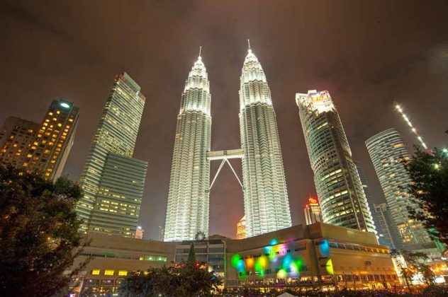 22 Famous Asian Landmarks and Monuments For 2026