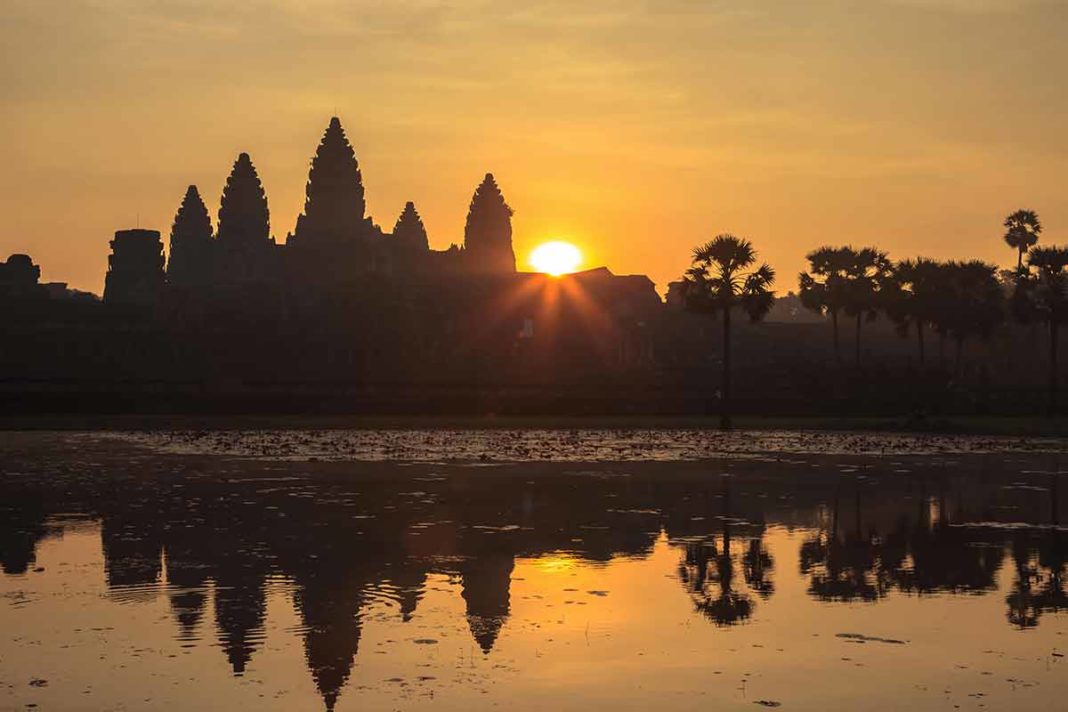 22 Famous Asian Landmarks and Monuments For 2026