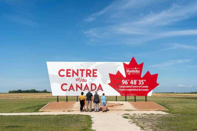 28 Famous Canadian Landmarks You Need To Visit in 2026