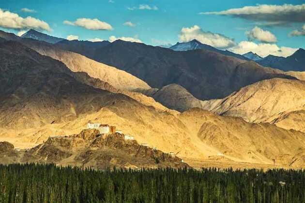 14 BEST ACTIVITIES TO DO IN THE INDIAN MOUNTAINS - Tourism over the World
