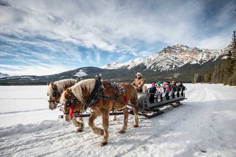 Things to Do in Canada - 50 Attractions in Winter, Spring, Summer and Fall