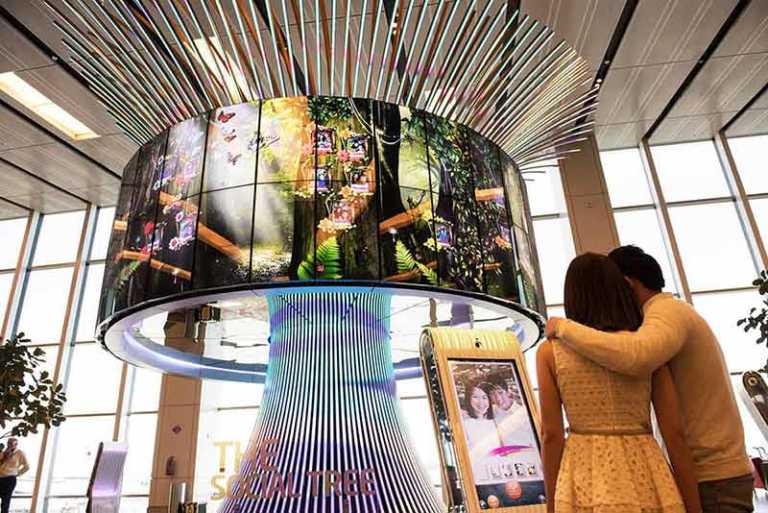 Things to do in Changi Airport | How To Explore Singapore Airport