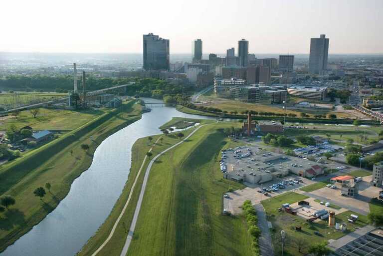 20 Places To Visit On A Dallas to Austin road Trip In 2026