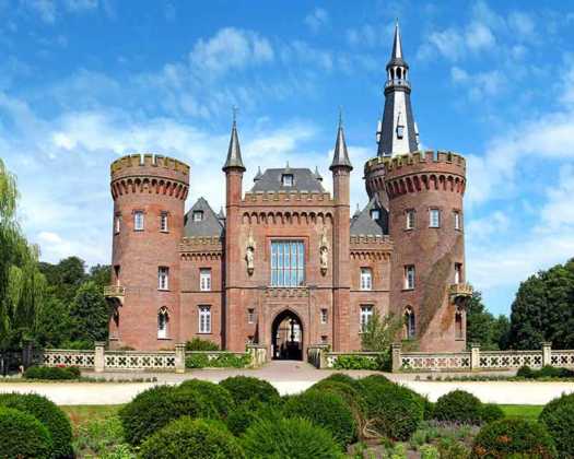 20 Stunning German Castles For Your 2026 Bucket List