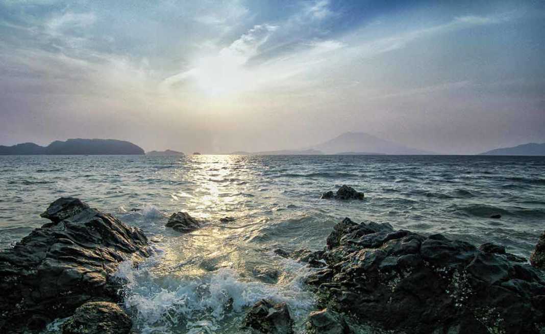 20 Amazing Beaches In Honduras In 2026