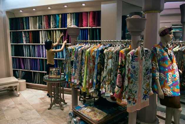 Thai Silk - Where To Buy Thai Silk In Bangkok | Travel2Next