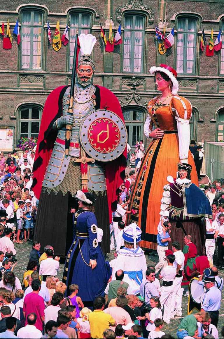 Douai - Festival of Giants - Travel2Next