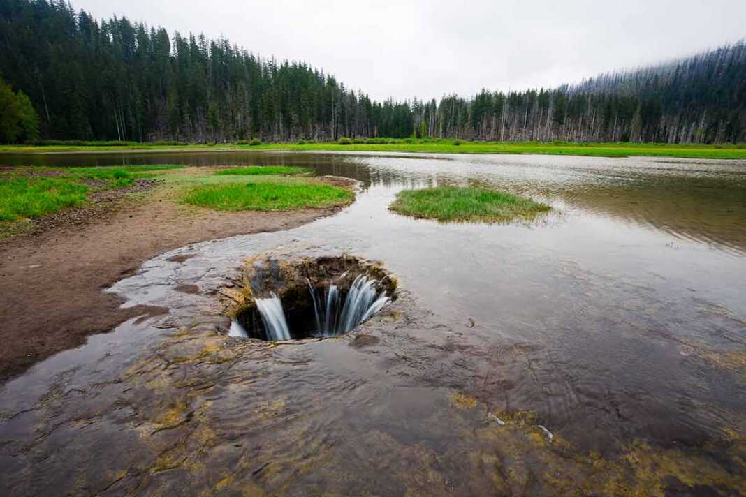 12 Caves In Oregon To Explore In 2026