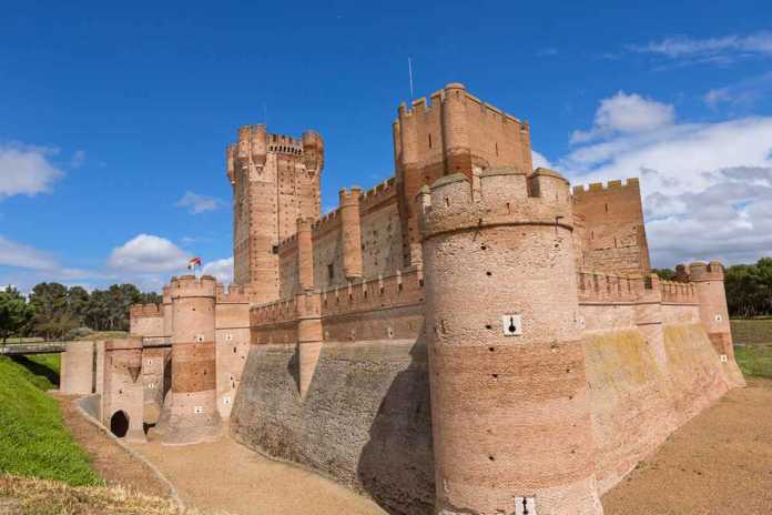 20 Amazing Castles In Spain For Your Bucket List In 2026