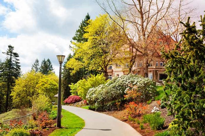 21 Amazing Landmarks in Oregon For Your 2026 Bucket List