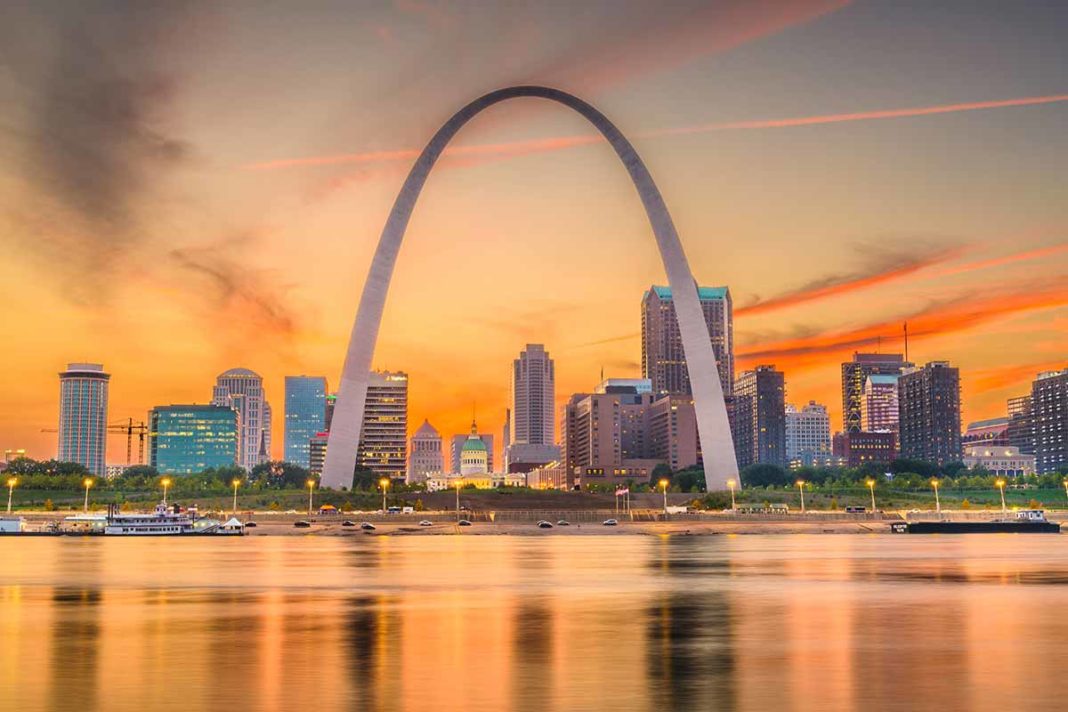 32 USA Landmarks and Monuments For Your Bucket List In 2026