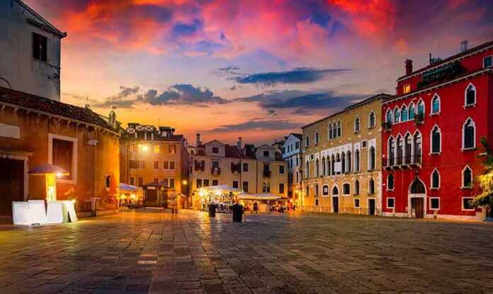 20 Things To Do In Venice At Night In 2026