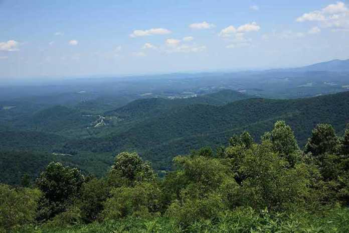 30 Virginia National Parks Sites To Explore In 2026